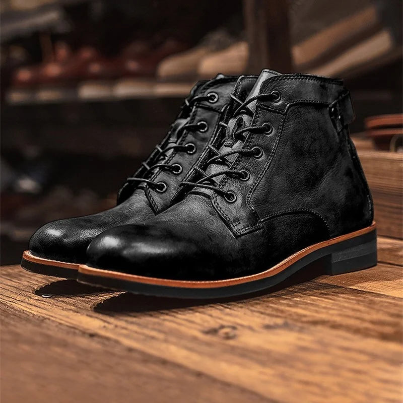 Bota Masculina de Couro Punk Vintage